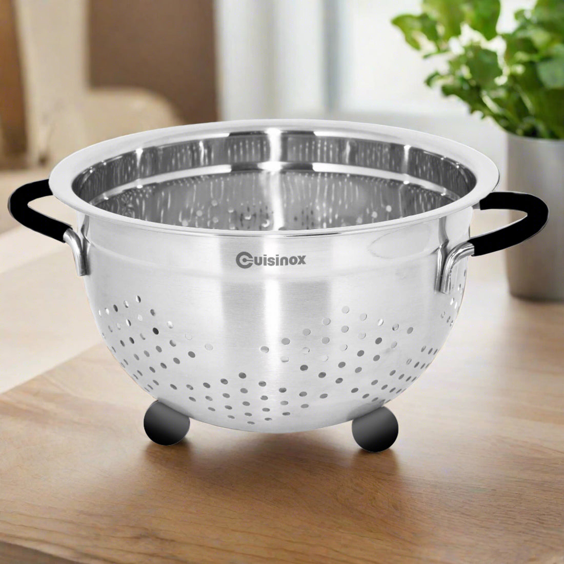 Cuisinox Colander with Rubber Feet and Handles